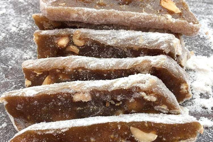 chè lam Tiếng Anh là gì